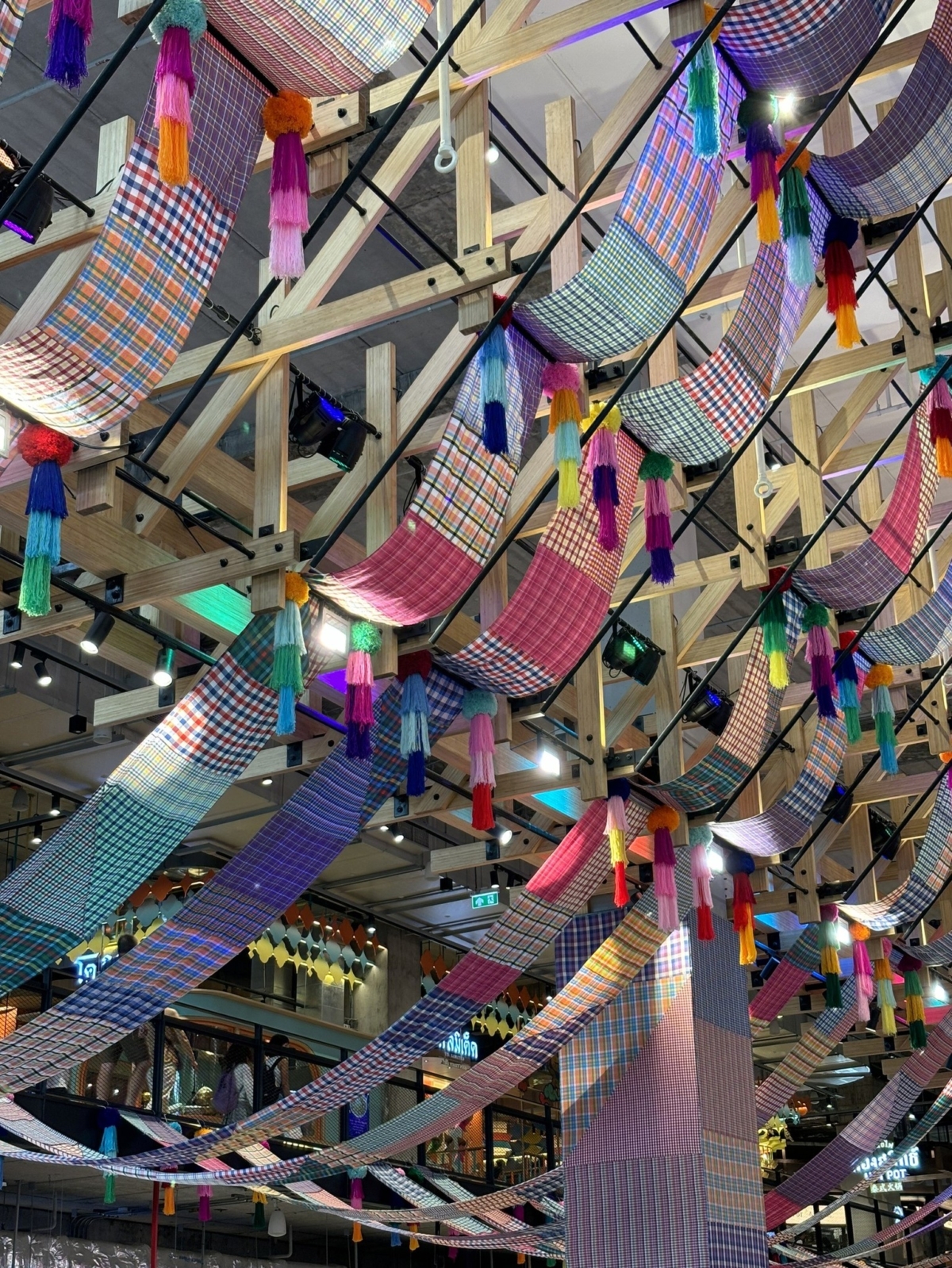 曼谷全新百貨「EmSphere」！1000+品牌進駐、24小時超市...4大亮點一次看